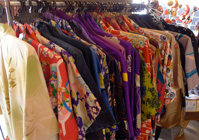 Where to buy vintage, antique kimonos in Tokyo, | The Womens Room