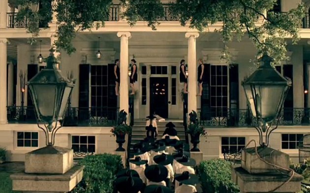 Witches are the new Vampires, American Horror Story | The Womens Room