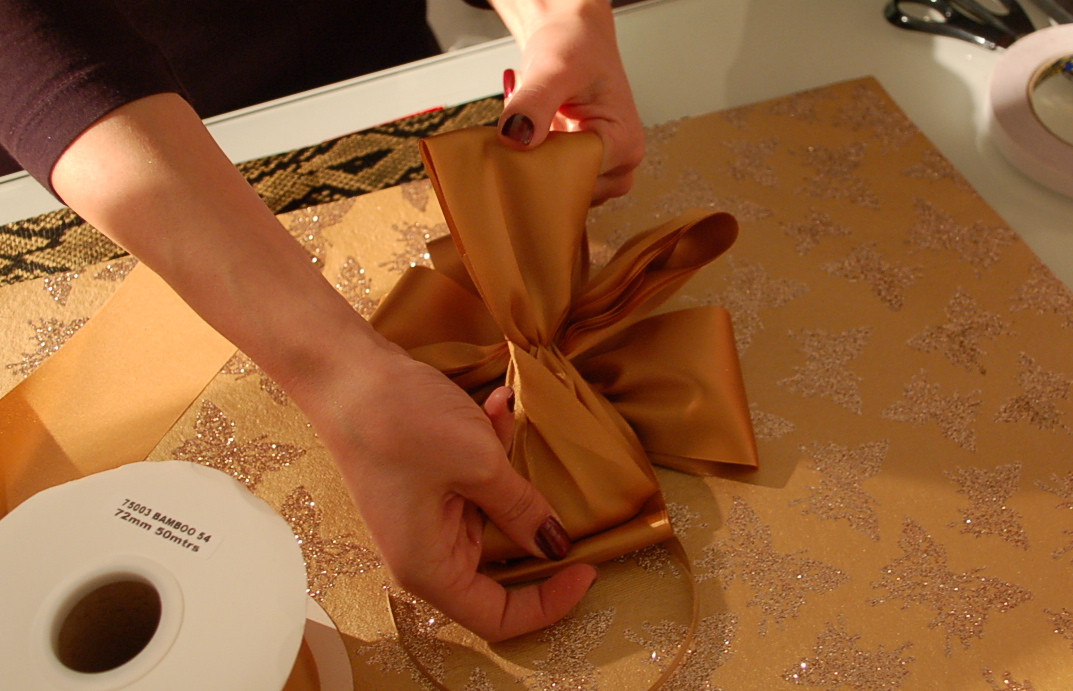 Martha Moments: the fluffy ribbon bow | The Womens Room